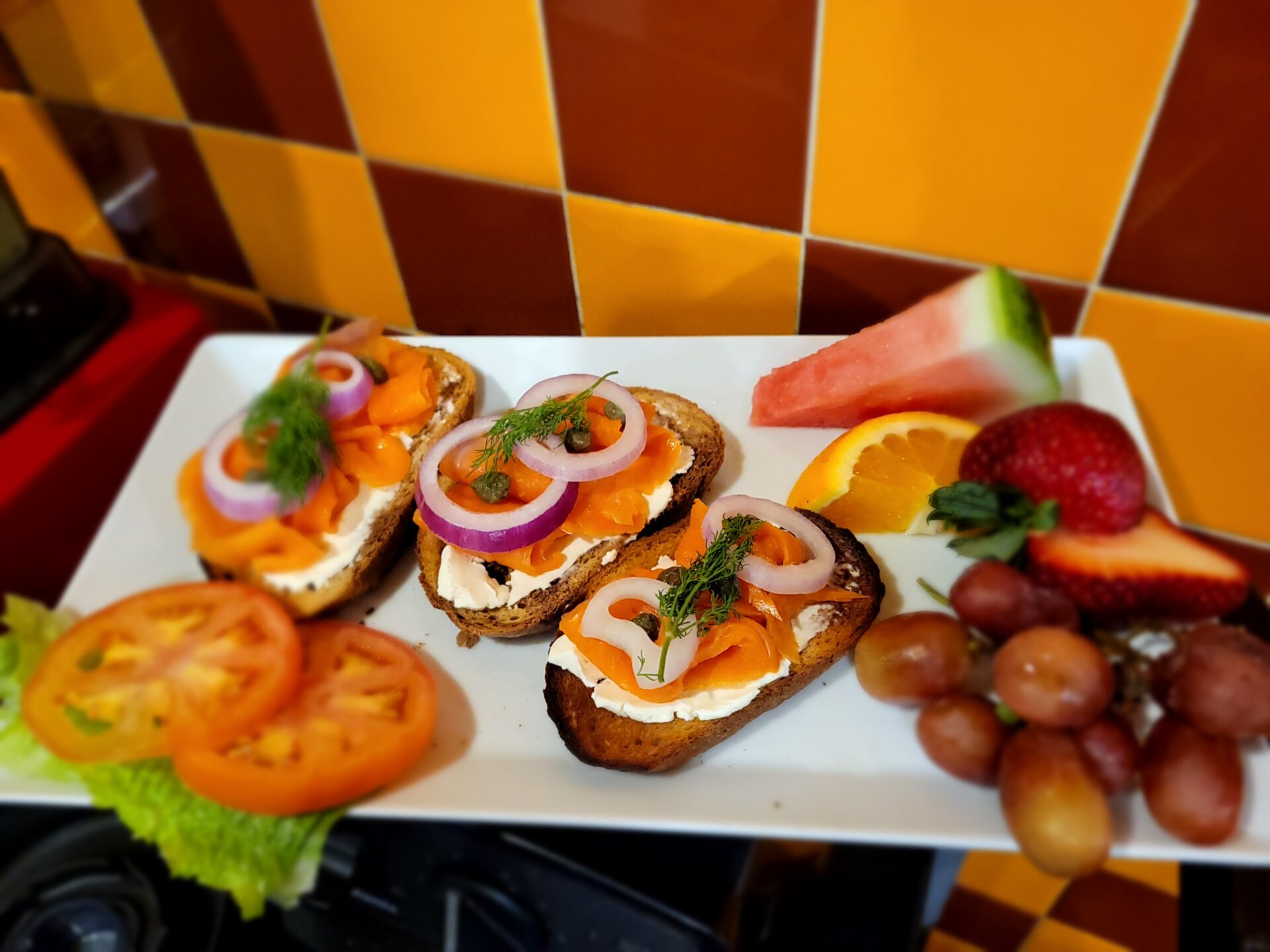 Noon Rizers Cafe – A great place for Lunch & Brunch